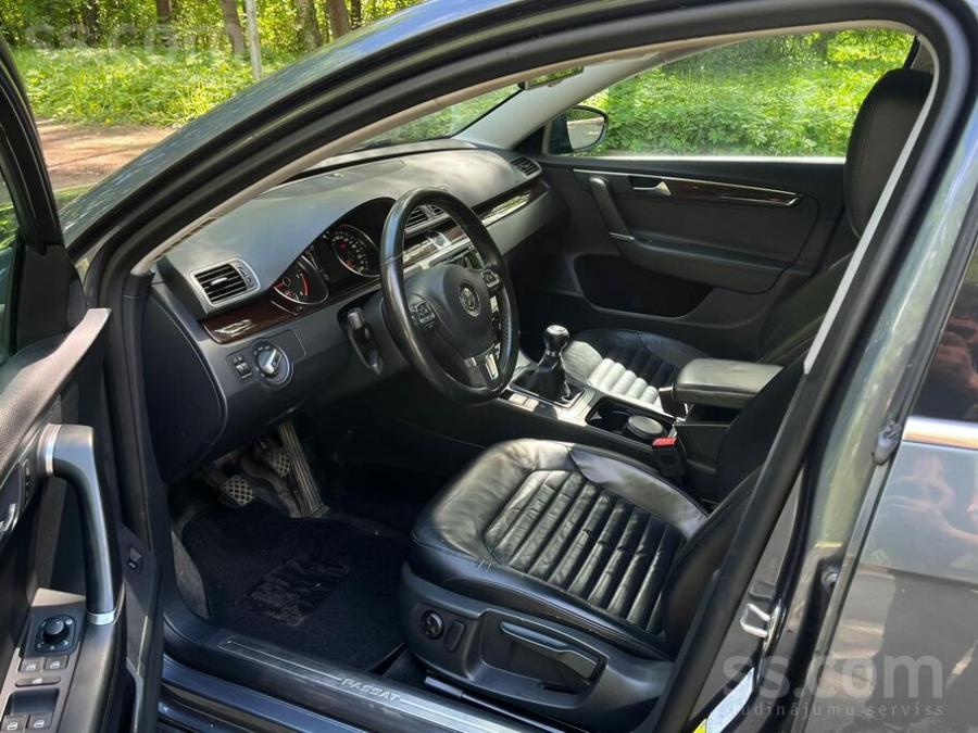Pelēks Volkswagen Passat B7 2011 Rīga, ar dzinēja tilpumu 2.00 L un nobraukumu 0 tūkst. km par 3399 €, foto 10 vietnē AUTOMOTO.COM.LV