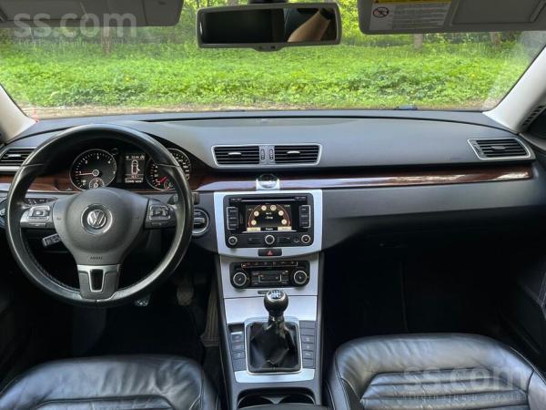 Grey Volkswagen Passat B7 2011 in Riga, with an engine capacity of 2.00 L and mileage of 0 thousand km for 3399 €, photo 10 on AUTOMOTO.COM.LV