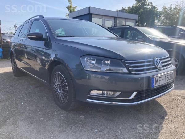 Grey Volkswagen Passat B7 2011 in Riga, with an engine capacity of 1.60 L and mileage of 206 thousand km for 6200 €, photo 2 on AUTOMOTO.COM.LV