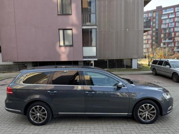 Grey Volkswagen Passat B7 2011 in Riga, with an engine capacity of 2.00 L and mileage of 293 thousand km for 4490 €, photo 10 on AUTOMOTO.COM.LV