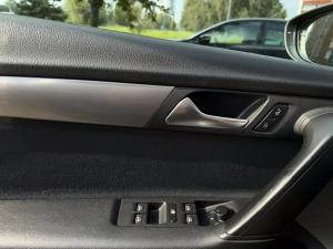 Pelēks Volkswagen Passat B7 2011 Rīga, ar dzinēja tilpumu 2.00 L un nobraukumu 411 tūkst. km par 3790 €, foto 15 vietnē AUTOMOTO.COM.LV
