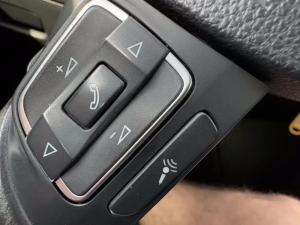 Pelēks Volkswagen Passat B7 2011 Rīga, ar dzinēja tilpumu 2.00 L un nobraukumu 411 tūkst. km par 3790 €, foto 25 vietnē AUTOMOTO.COM.LV