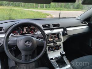 Pelēks Volkswagen Passat B7 2011 Preiļi, ar dzinēja tilpumu 2.00 L un nobraukumu 318 tūkst. km par 3490 €, foto 12 vietnē AUTOMOTO.COM.LV