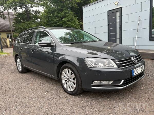 Pelēks Volkswagen Passat B7 2011 Rīga, ar dzinēja tilpumu 1.60 L un nobraukumu 0 tūkst. km par 3690 €, foto 1 vietnē AUTOMOTO.COM.LV