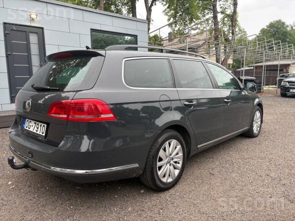 Pelēks Volkswagen Passat B7 2011 Rīga, ar dzinēja tilpumu 1.60 L un nobraukumu 0 tūkst. km par 3690 €, foto 4 vietnē AUTOMOTO.COM.LV
