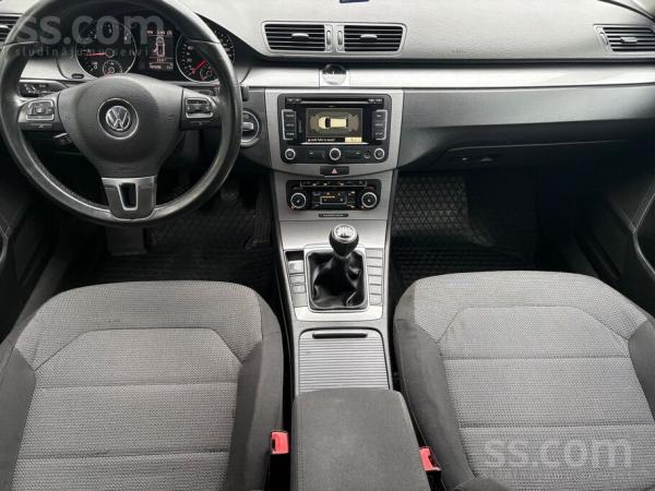 Pelēks Volkswagen Passat B7 2011 Rīga, ar dzinēja tilpumu 1.60 L un nobraukumu 0 tūkst. km par 3690 €, foto 6 vietnē AUTOMOTO.COM.LV