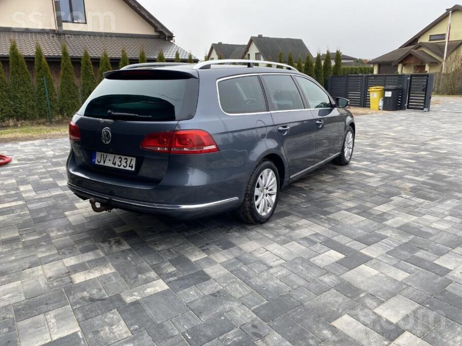 Grey Volkswagen Passat B7 2011 in Riga, with an engine capacity of 2.00 L and mileage of 458 thousand km for 1500 €, photo 4 on AUTOMOTO.COM.LV