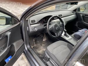 Grey Volkswagen Passat B7 2011 in Riga, with an engine capacity of 2.00 L and mileage of 458 thousand km for 1500 €, photo 6 on AUTOMOTO.COM.LV