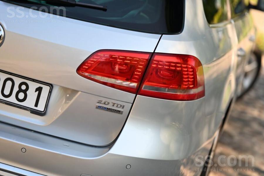 Pelēks Volkswagen Passat B7 2011 Jelgava, ar dzinēja tilpumu 2.00 L un nobraukumu 269 tūkst. km par 5300 €, foto 4 vietnē AUTOMOTO.COM.LV