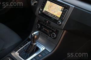 Pelēks Volkswagen Passat B7 2011 Jelgava, ar dzinēja tilpumu 2.00 L un nobraukumu 269 tūkst. km par 5300 €, foto 9 vietnē AUTOMOTO.COM.LV