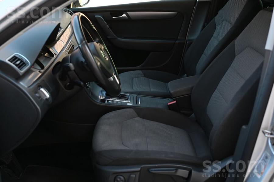 Pelēks Volkswagen Passat B7 2011 Jelgava, ar dzinēja tilpumu 2.00 L un nobraukumu 269 tūkst. km par 5300 €, foto 18 vietnē AUTOMOTO.COM.LV