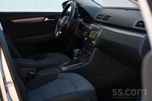 Pelēks Volkswagen Passat B7 2011 Jelgava, ar dzinēja tilpumu 2.00 L un nobraukumu 269 tūkst. km par 5300 €, foto 20 vietnē AUTOMOTO.COM.LV