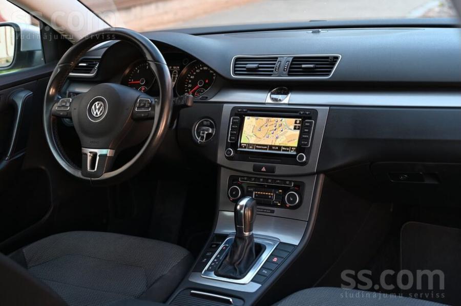 Pelēks Volkswagen Passat B7 2011 Jelgava, ar dzinēja tilpumu 2.00 L un nobraukumu 269 tūkst. km par 5300 €, foto 21 vietnē AUTOMOTO.COM.LV