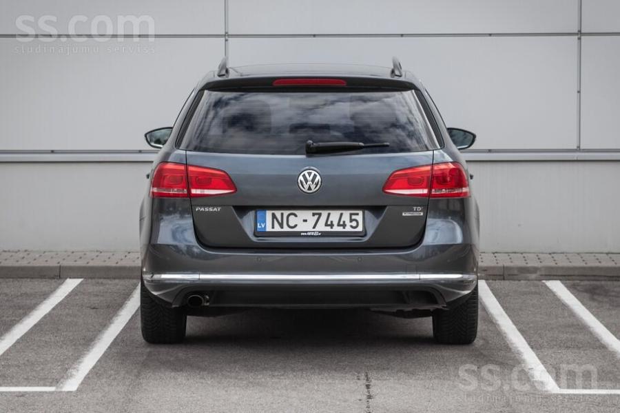 Grey Volkswagen Passat B7 2011 in Riga, with an engine capacity of 1.60 L and mileage of 175 thousand km for 6950 €, photo 6 on AUTOMOTO.COM.LV