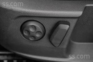 Grey Volkswagen Passat B7 2011 in Riga, with an engine capacity of 1.60 L and mileage of 175 thousand km for 6950 €, photo 11 on AUTOMOTO.COM.LV