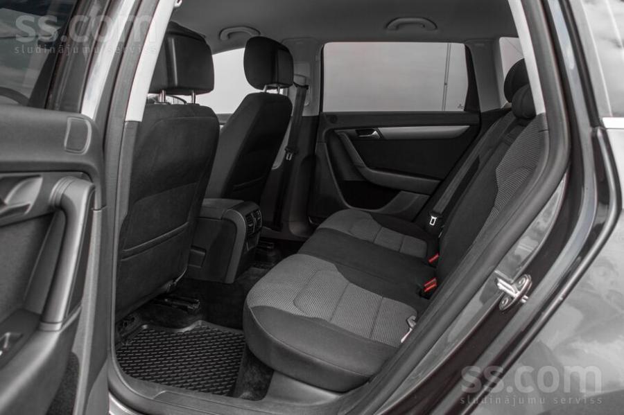 Grey Volkswagen Passat B7 2011 in Riga, with an engine capacity of 1.60 L and mileage of 175 thousand km for 6950 €, photo 13 on AUTOMOTO.COM.LV