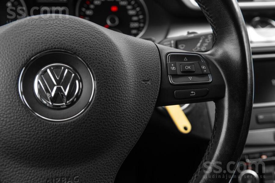 Grey Volkswagen Passat B7 2011 in Riga, with an engine capacity of 1.60 L and mileage of 175 thousand km for 6950 €, photo 22 on AUTOMOTO.COM.LV