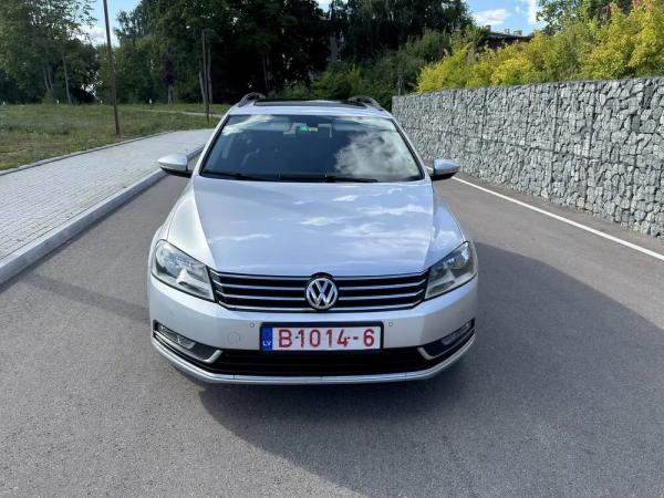 Pelēks Volkswagen Passat B7 2011 Rēzekne, ar dzinēja tilpumu 2.00 L un nobraukumu 264 tūkst. km par 5200 €, foto 2 vietnē AUTOMOTO.COM.LV