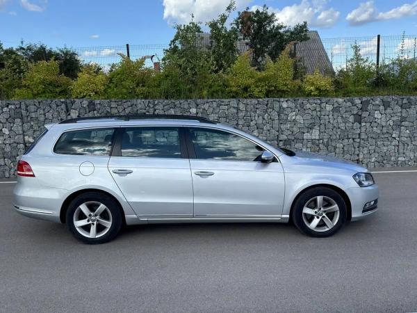 Pelēks Volkswagen Passat B7 2011 Rēzekne, ar dzinēja tilpumu 2.00 L un nobraukumu 264 tūkst. km par 5200 €, foto 4 vietnē AUTOMOTO.COM.LV