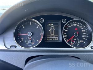 Pelēks Volkswagen Passat B7 2011 Rīga, ar dzinēja tilpumu 2.00 L un nobraukumu 330 tūkst. km par 3500 €, foto 10 vietnē AUTOMOTO.COM.LV