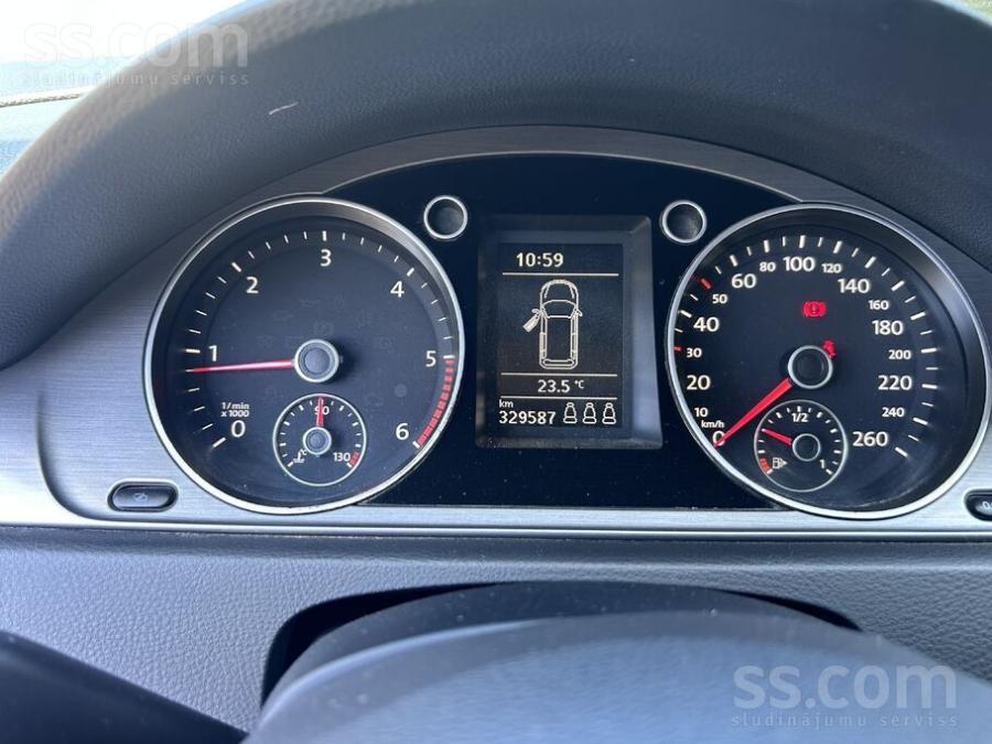 Pelēks Volkswagen Passat B7 2011 Rīga, ar dzinēja tilpumu 2.00 L un nobraukumu 330 tūkst. km par 3500 €, foto 10 vietnē AUTOMOTO.COM.LV
