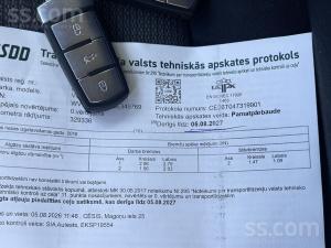 Pelēks Volkswagen Passat B7 2011 Rīga, ar dzinēja tilpumu 2.00 L un nobraukumu 330 tūkst. km par 3500 €, foto 11 vietnē AUTOMOTO.COM.LV