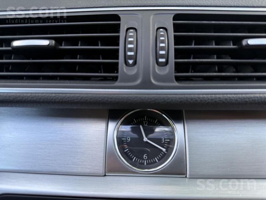 Pelēks Volkswagen Passat B7 2011 Rīga, ar dzinēja tilpumu 2.00 L un nobraukumu 258 tūkst. km par 6500 €, foto 26 vietnē AUTOMOTO.COM.LV