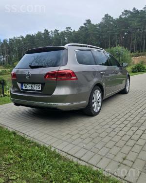 Grey Volkswagen Passat B7 2011 in Riga, with an engine capacity of 1.80 L and mileage of 240 thousand km for 4300 €, photo 4 on AUTOMOTO.COM.LV