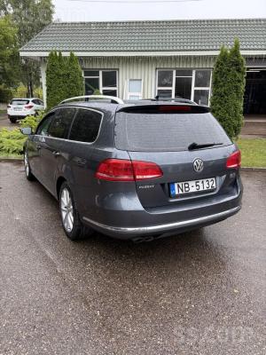 Grey Volkswagen Passat B7 2011 in Daugavpils, with an engine capacity of 2.00 L and mileage of 270 thousand km for 5100 €, photo 5 on AUTOMOTO.COM.LV