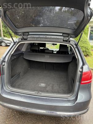 Grey Volkswagen Passat B7 2011 in Daugavpils, with an engine capacity of 2.00 L and mileage of 270 thousand km for 5100 €, photo 14 on AUTOMOTO.COM.LV
