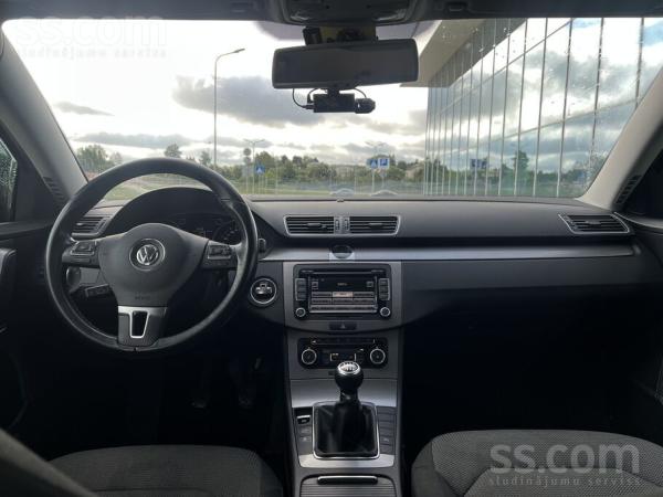 Pelēks Volkswagen Passat B7 2011 Rēzekne, ar dzinēja tilpumu 1.40 L un nobraukumu 233 tūkst. km par 5190 €, foto 8 vietnē AUTOMOTO.COM.LV