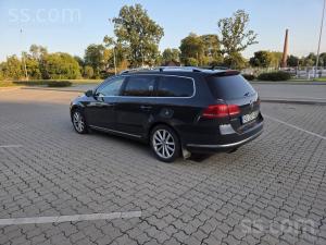Pelēks Volkswagen Passat B7 2011 Saldus, ar dzinēja tilpumu 2.00 L un nobraukumu 352 tūkst. km par 2000 €, foto 4 vietnē AUTOMOTO.COM.LV