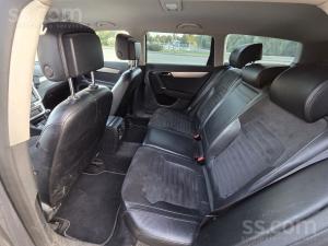 Pelēks Volkswagen Passat B7 2011 Saldus, ar dzinēja tilpumu 2.00 L un nobraukumu 352 tūkst. km par 2000 €, foto 8 vietnē AUTOMOTO.COM.LV