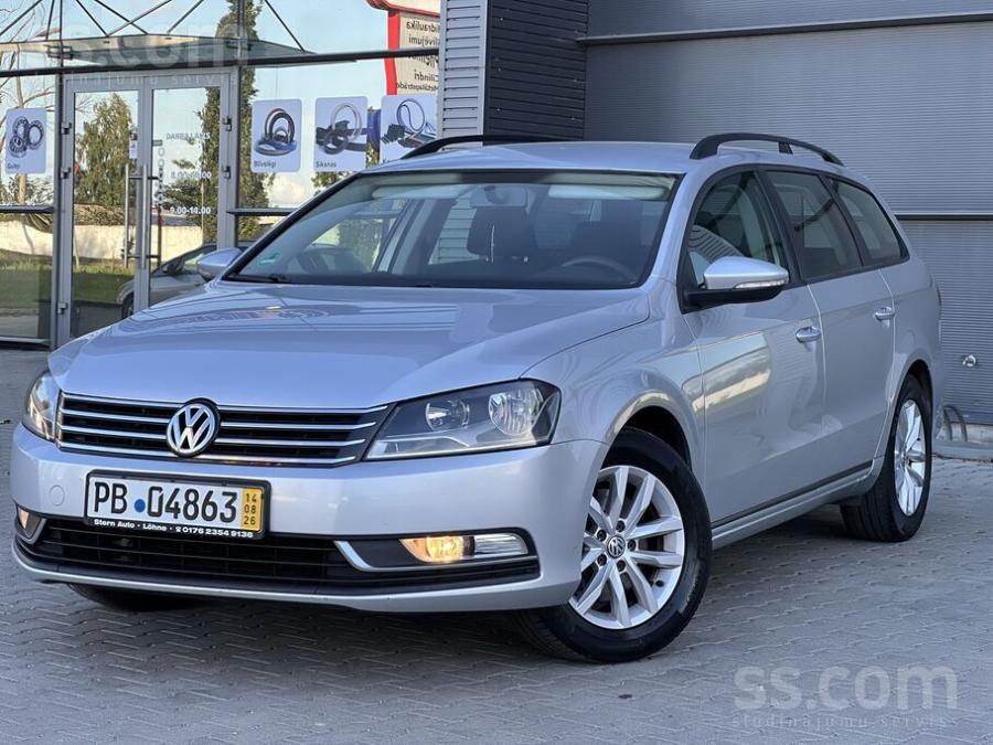 Grey Volkswagen Passat B7 2011 in Jekabpils, with an engine capacity of 1.60 L and mileage of 296 thousand km for 5700 €, photo 1 on AUTOMOTO.COM.LV