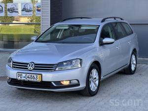 Grey Volkswagen Passat B7 2011 in Jekabpils, with an engine capacity of 1.60 L and mileage of 296 thousand km for 5700 €, photo 4 on AUTOMOTO.COM.LV