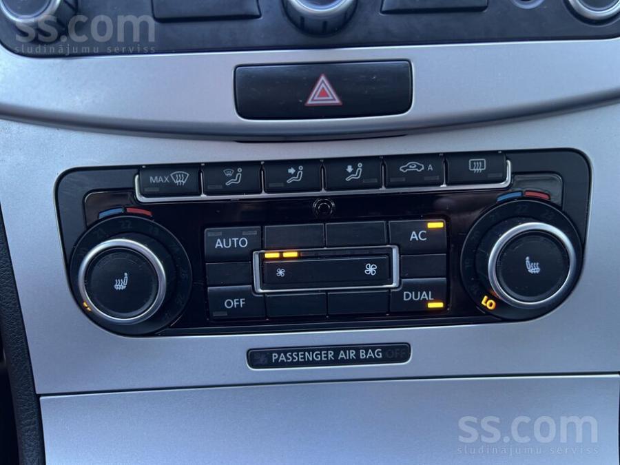 Grey Volkswagen Passat B7 2011 in Jekabpils, with an engine capacity of 1.60 L and mileage of 296 thousand km for 5700 €, photo 17 on AUTOMOTO.COM.LV