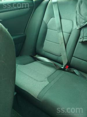 Grey Volkswagen Passat B7 2011 in Jelgava, with an engine capacity of 2.00 L and mileage of 380 thousand km for 2900 €, photo 7 on AUTOMOTO.COM.LV
