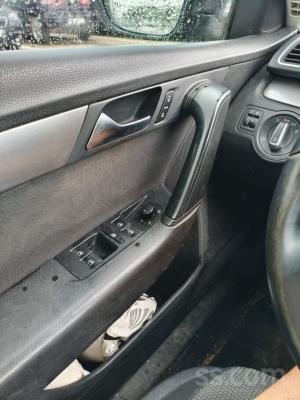Grey Volkswagen Passat B7 2011 in Jelgava, with an engine capacity of 2.00 L and mileage of 380 thousand km for 2900 €, photo 9 on AUTOMOTO.COM.LV