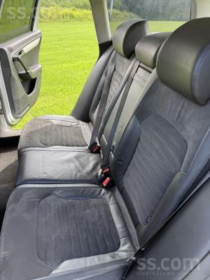 Pelēks Volkswagen Passat B7 2011 Rīga, ar dzinēja tilpumu 2.00 L un nobraukumu 299 tūkst. km par 4850 €, foto 17 vietnē AUTOMOTO.COM.LV