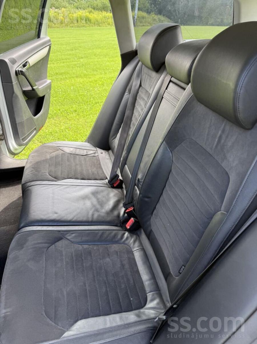 Pelēks Volkswagen Passat B7 2011 Rīga, ar dzinēja tilpumu 2.00 L un nobraukumu 299 tūkst. km par 4850 €, foto 17 vietnē AUTOMOTO.COM.LV