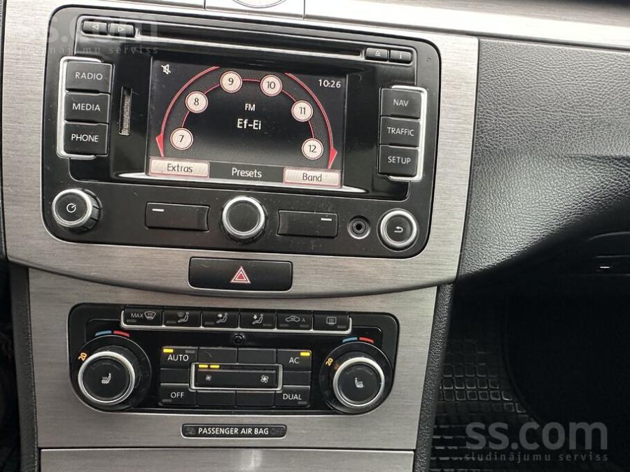 Pelēks Volkswagen Passat B7 2011 Rēzekne, ar dzinēja tilpumu 2.00 L un nobraukumu 292 tūkst. km par 3550 €, foto 15 vietnē AUTOMOTO.COM.LV