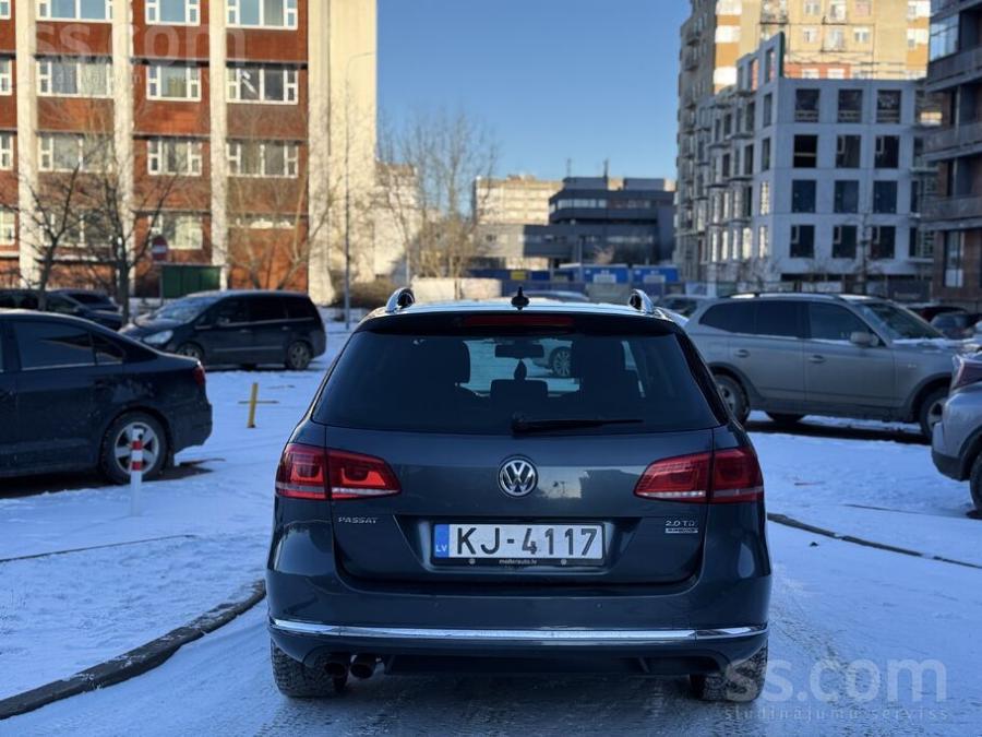 Pelēks Volkswagen Passat B7 2012 Rīga, ar dzinēja tilpumu 2.00 L un nobraukumu 336 tūkst. km par 4190 €, foto 4 vietnē AUTOMOTO.COM.LV
