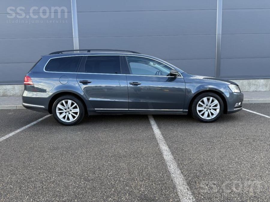 Pelēks Volkswagen Passat B7 2012 Rīga, ar dzinēja tilpumu 2.00 L un nobraukumu 296 tūkst. km par 3950 €, foto 5 vietnē AUTOMOTO.COM.LV