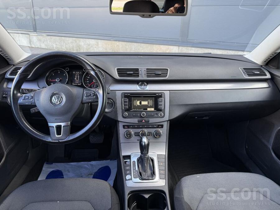 Pelēks Volkswagen Passat B7 2012 Rīga, ar dzinēja tilpumu 2.00 L un nobraukumu 296 tūkst. km par 3950 €, foto 15 vietnē AUTOMOTO.COM.LV