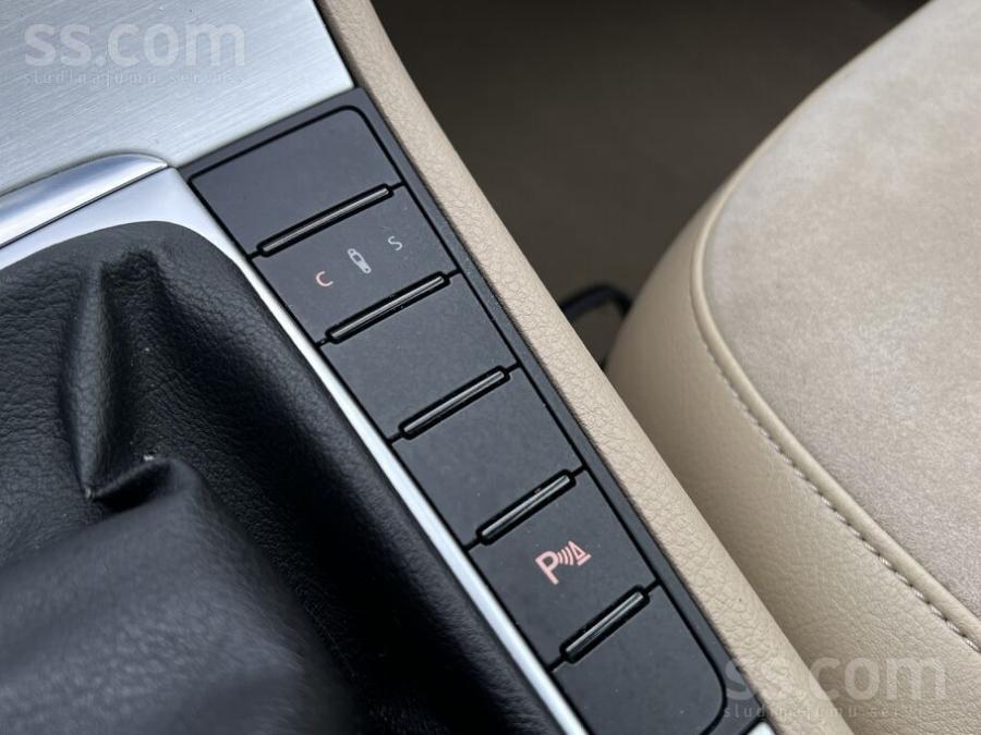 Pelēks Volkswagen Passat B7 2012 Limbaži, ar dzinēja tilpumu 2.00 L un nobraukumu 265 tūkst. km par 6750 €, foto 18 vietnē AUTOMOTO.COM.LV