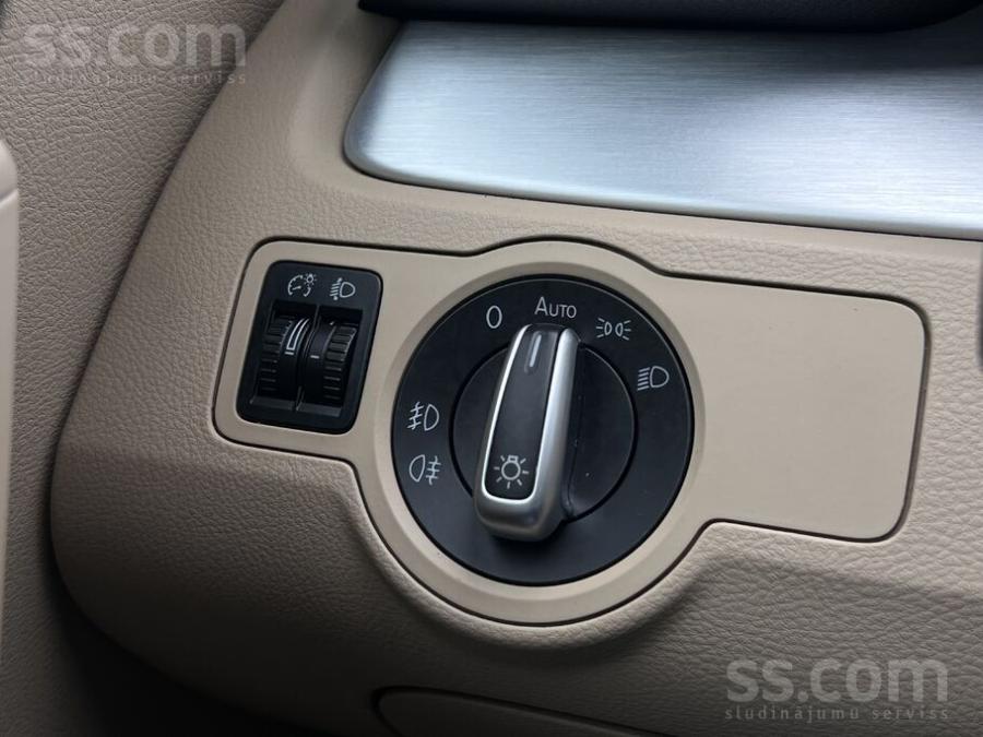 Pelēks Volkswagen Passat B7 2012 Limbaži, ar dzinēja tilpumu 2.00 L un nobraukumu 265 tūkst. km par 6750 €, foto 24 vietnē AUTOMOTO.COM.LV