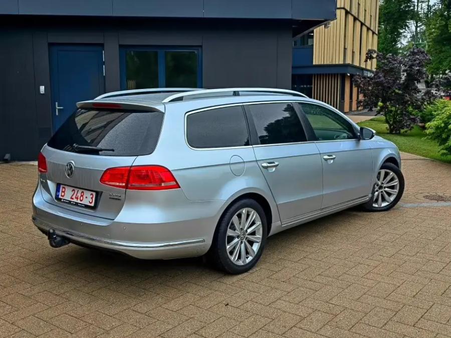 Grey Volkswagen Passat B7 2012 in Riga, with an engine capacity of 2.00 L and mileage of 155 thousand km for 9190 €, photo 8 on AUTOMOTO.COM.LV