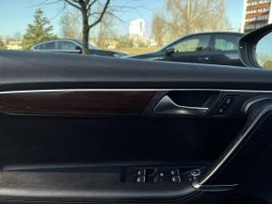 Grey Volkswagen Passat B7 2012 in Riga, with an engine capacity of 2.00 L and mileage of 389 thousand km for 4990 €, photo 19 on AUTOMOTO.COM.LV