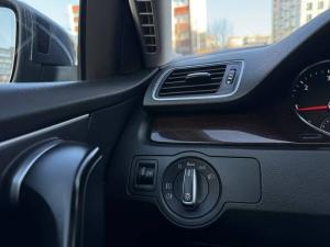 Grey Volkswagen Passat B7 2012 in Riga, with an engine capacity of 2.00 L and mileage of 389 thousand km for 4990 €, photo 22 on AUTOMOTO.COM.LV
