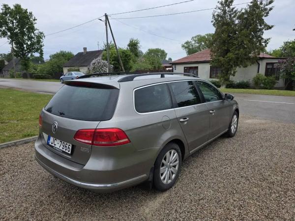 Pelēks Volkswagen Passat B7 2012 Ventspils, ar dzinēja tilpumu 2.00 L un nobraukumu 432 tūkst. km par 2850 €, foto 6 vietnē AUTOMOTO.COM.LV